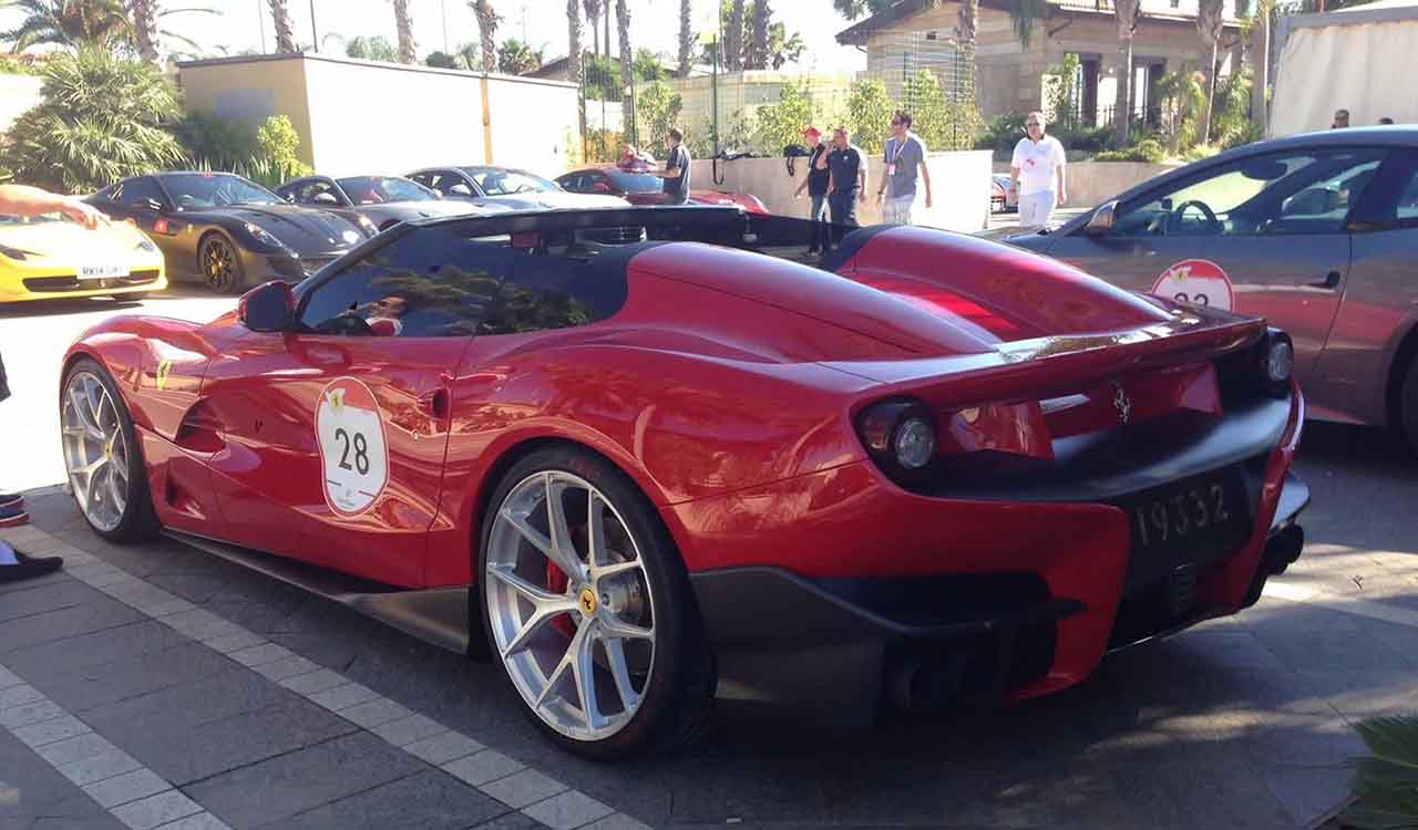 Ferrari F12 TRS, inedita one-off su base F12 - Motori.it