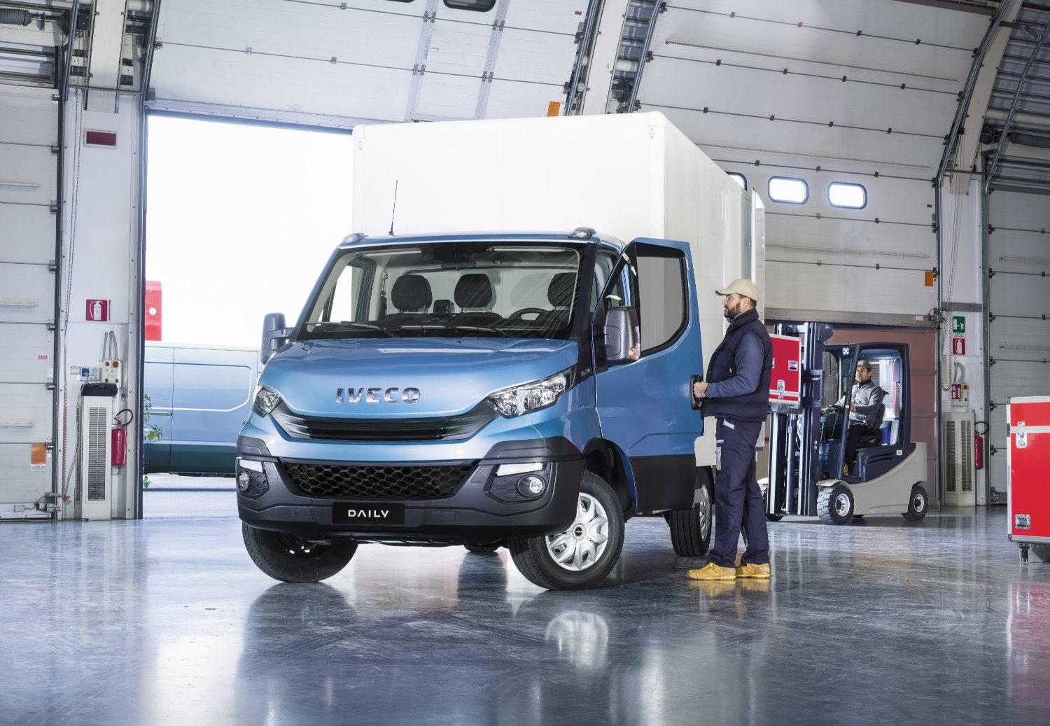 Iveco Daily Blue Power nominato International Van of the Year 2018 ...