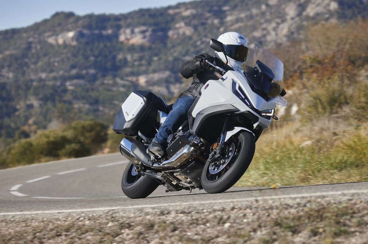 Le migliori moto per viaggi lunghi