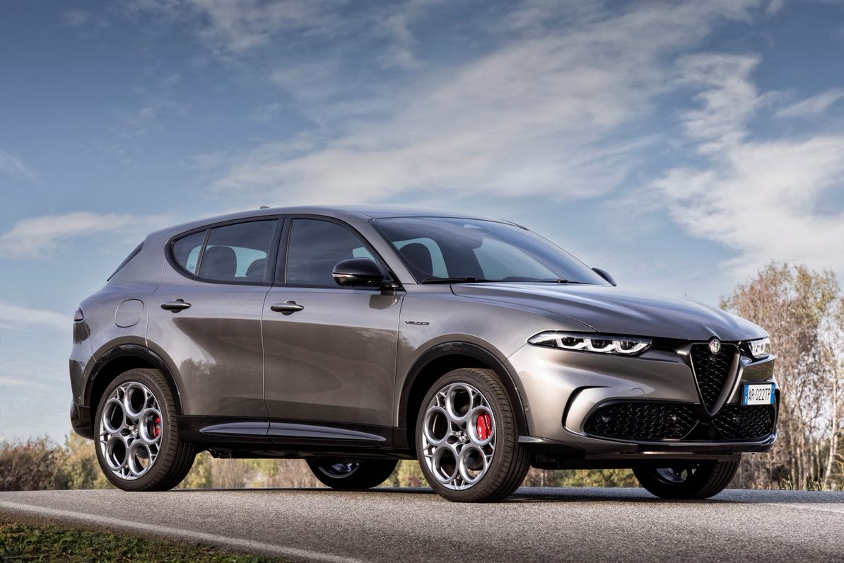 Alfa Romeo Tonale MY25: novità e caratteristiche svelate in anteprima ...