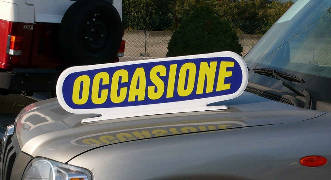Mercato auto 2023: l'usato va di moda secondo ACI - Motori.it