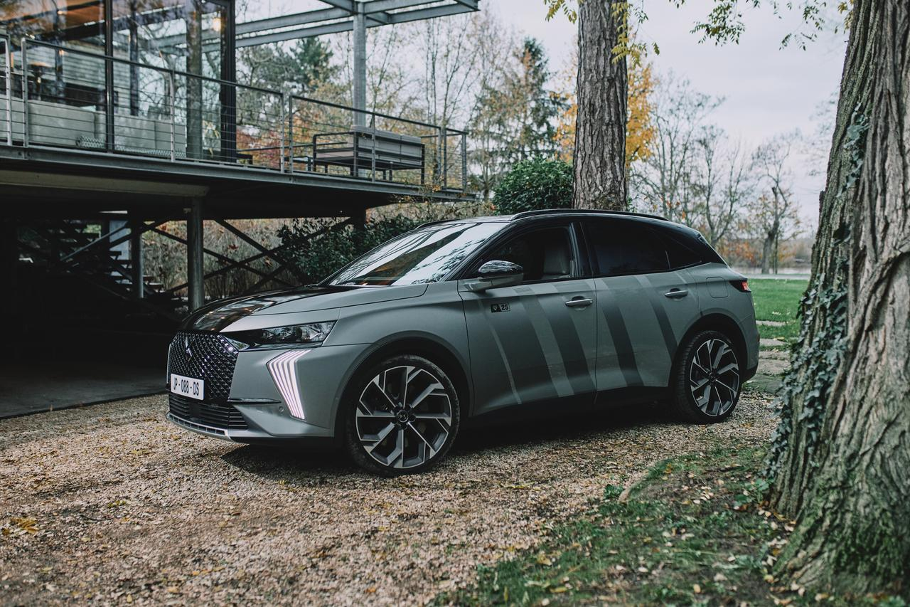 DS 7 E-Tense 4x4 360: presentato l’esemplare esclusivo per Jean-Eric ...
