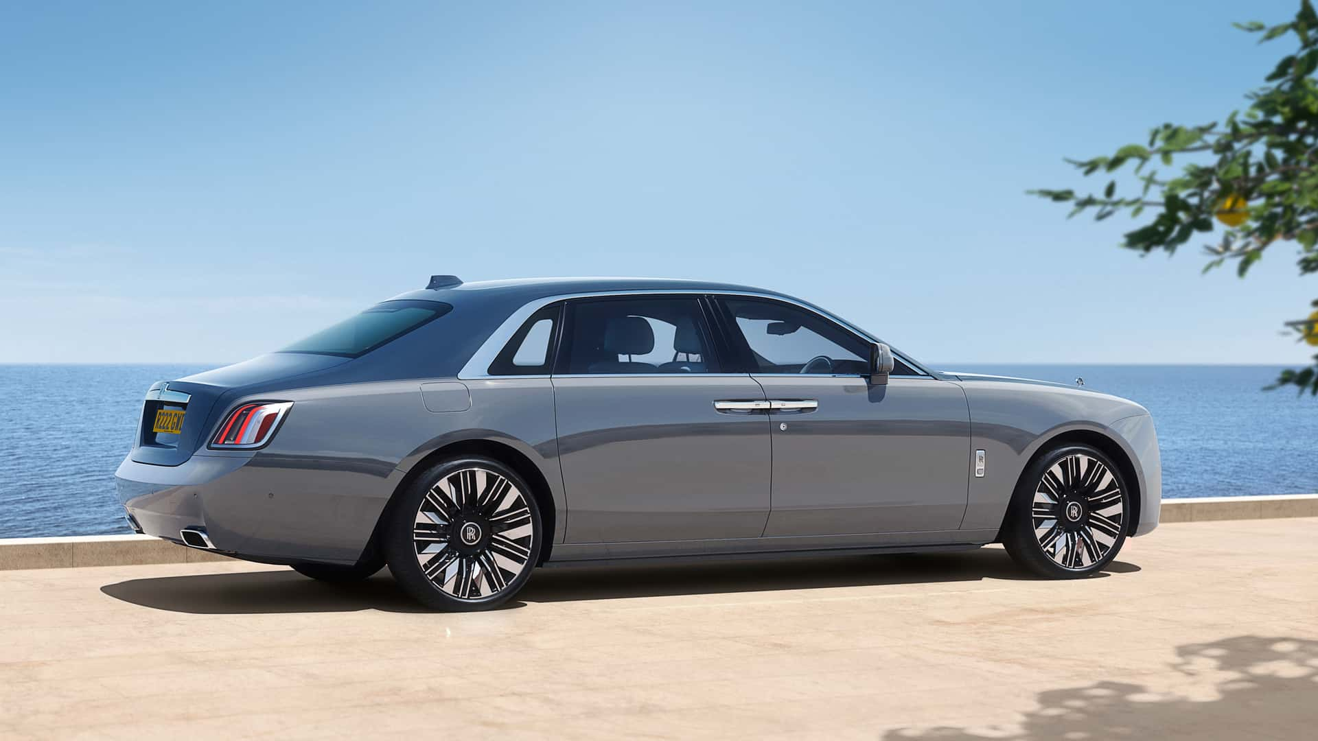 Rolls-Royce Ghost 2024: novità, motore V12 e dettagli di design - Motori.it