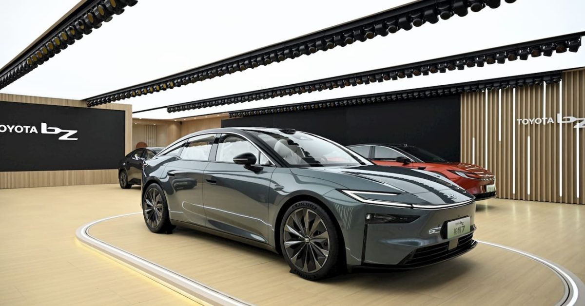 Toyota bZ7 e Lexus ES: nuova sfida elettrica per il mercato cinese
